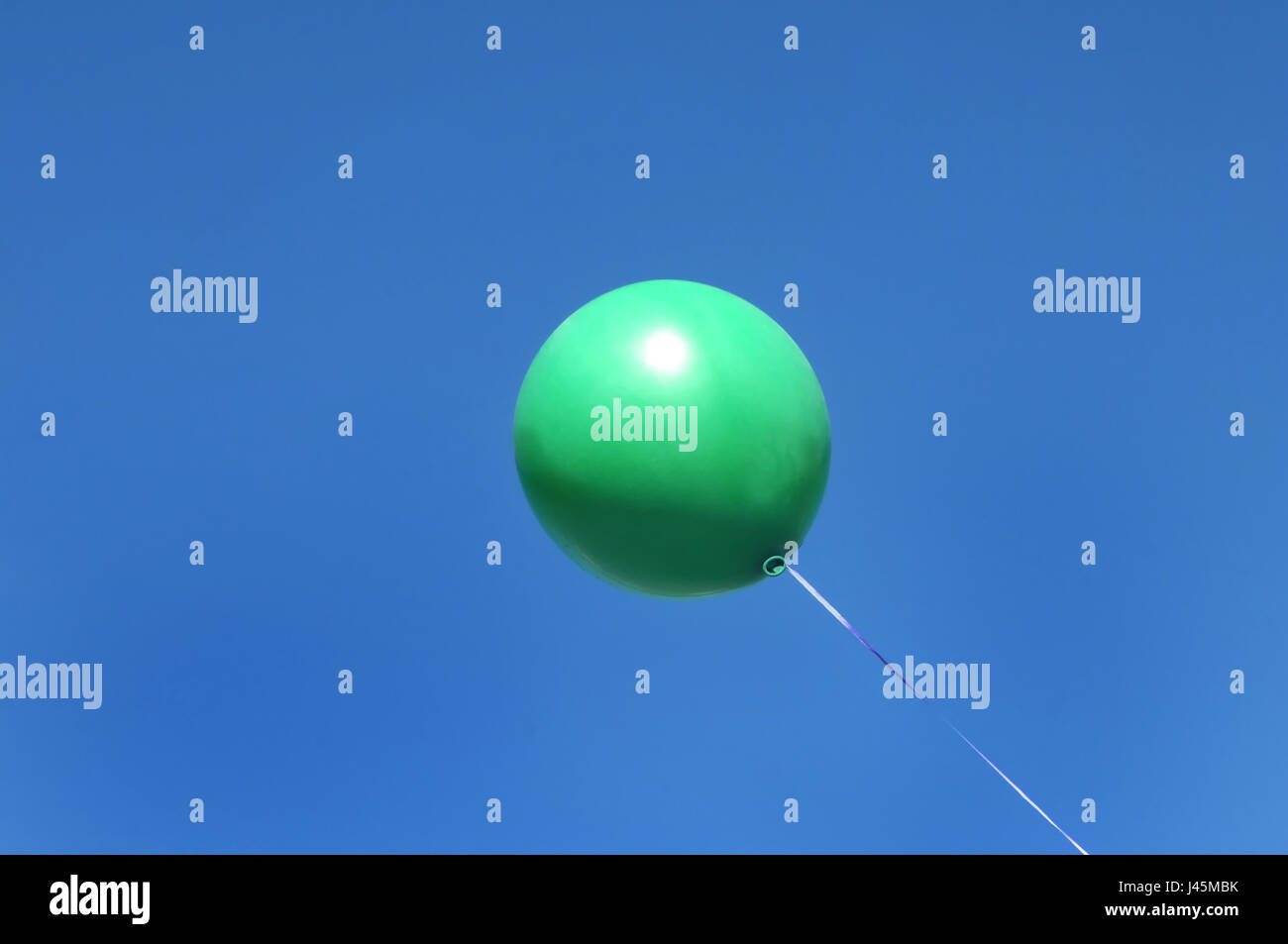 Green balloon hi-res stock photography and images - Alamy