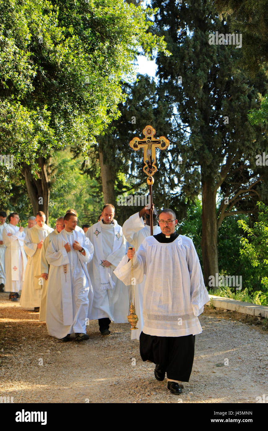 Easter Monday procession at Emmaus-Nicopolis Stock Photo - Alamy