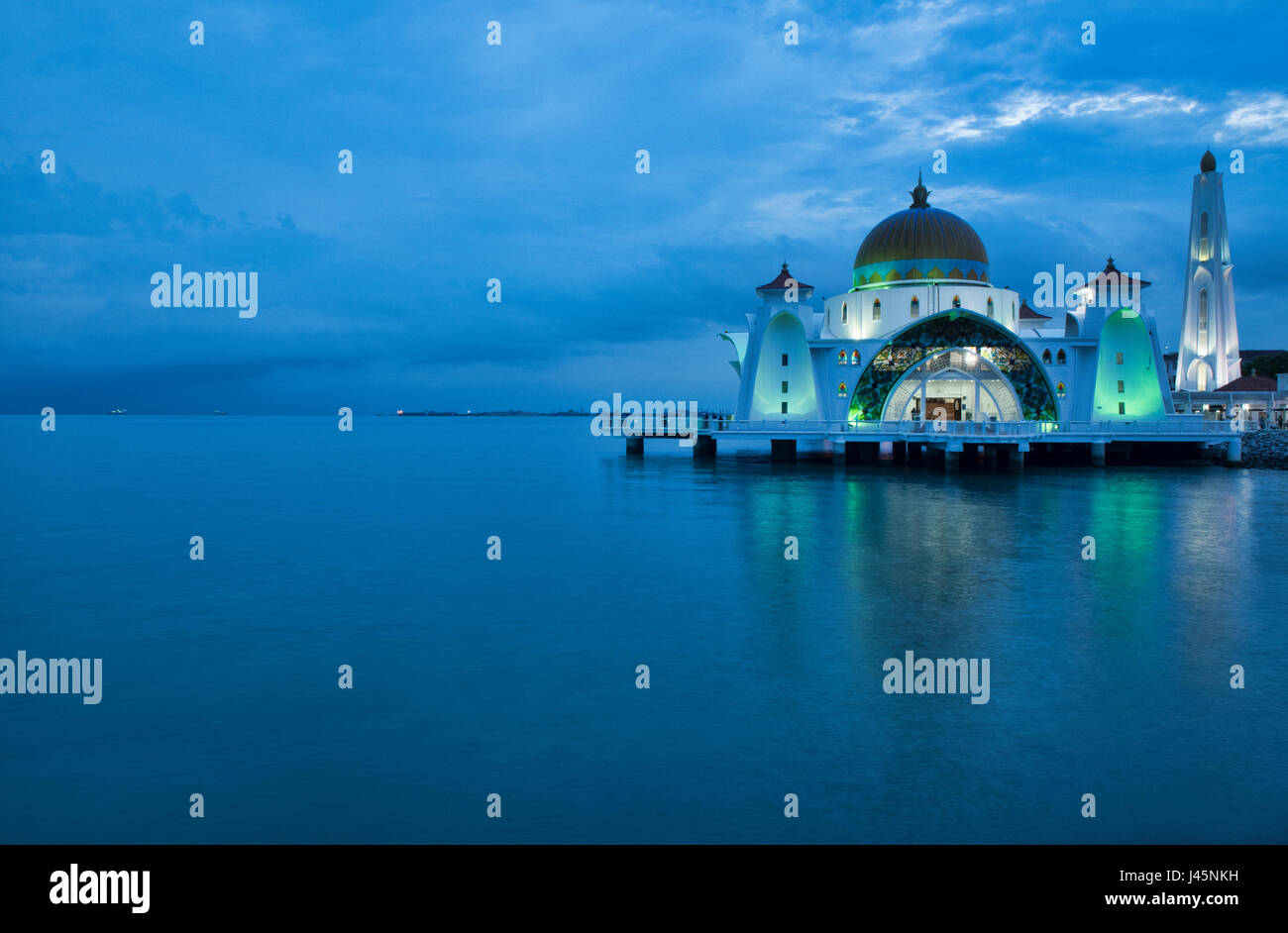 The beautiful Malacca Straits Mosque (Masjid Selat Melaka), Malacca ...