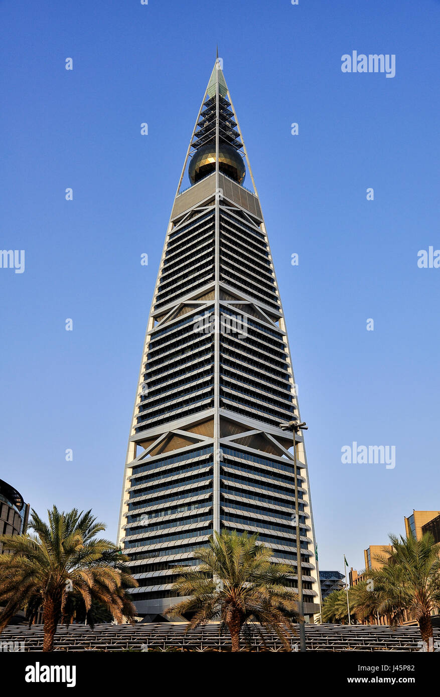 Al faisaliyah center, riyadh hi-res stock photography and images - Alamy
