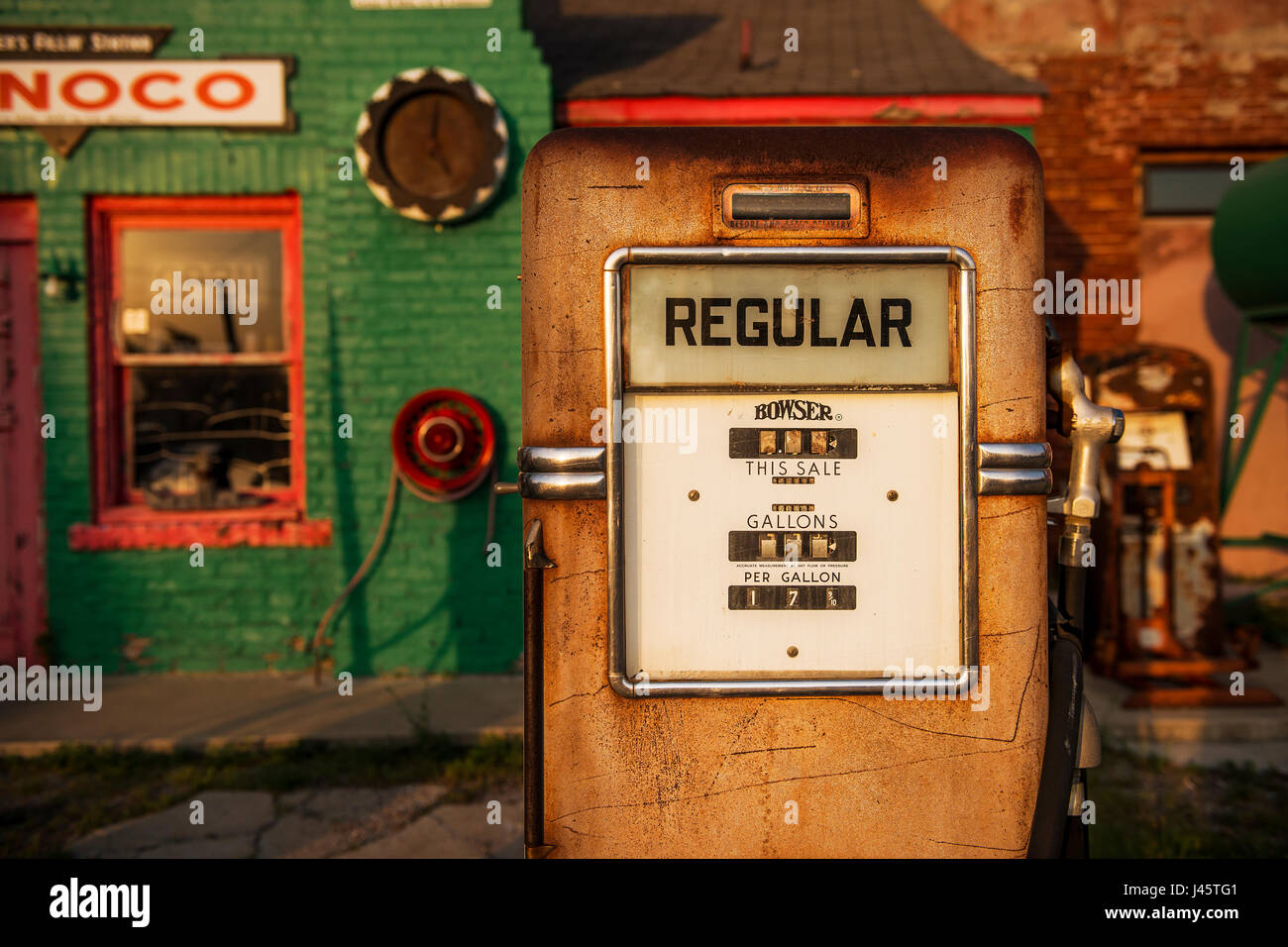 Conoco gas station hi-res stock photography and images - Alamy