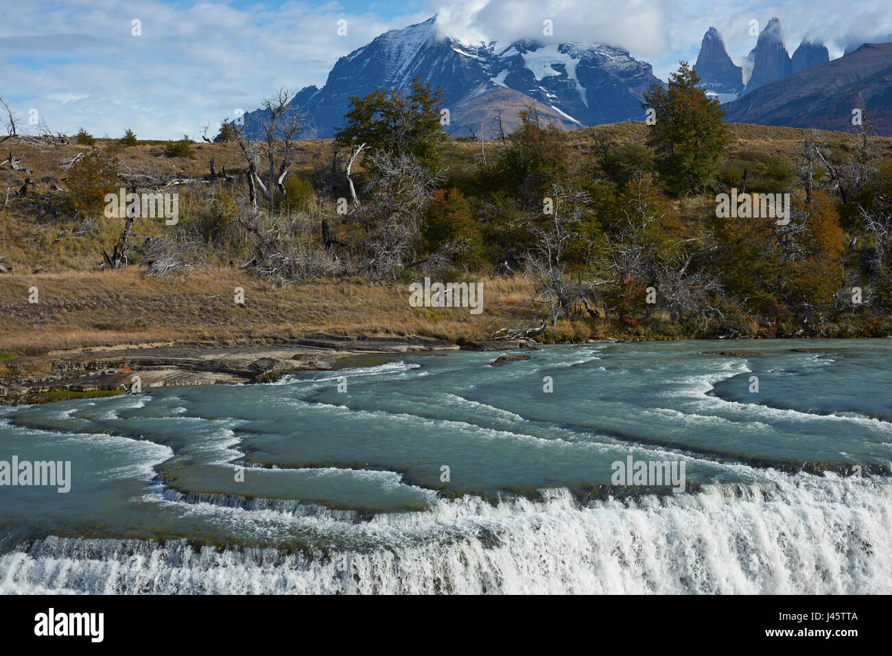 The waterfall "Cascada Paine" on the River Paine in Torres del Paine ...