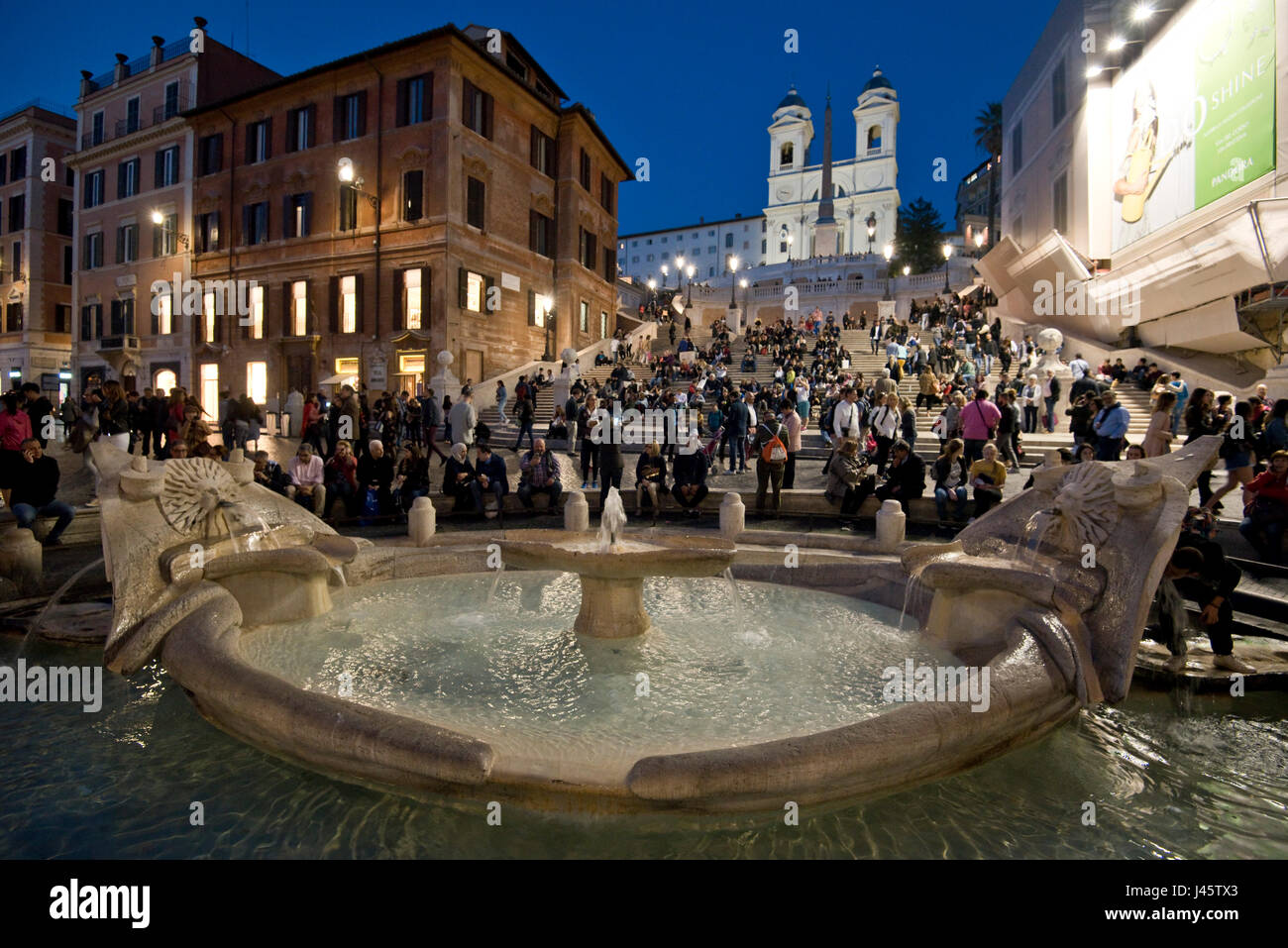 Spanish Steps in Rome with tourists and visitors evening, night with ...