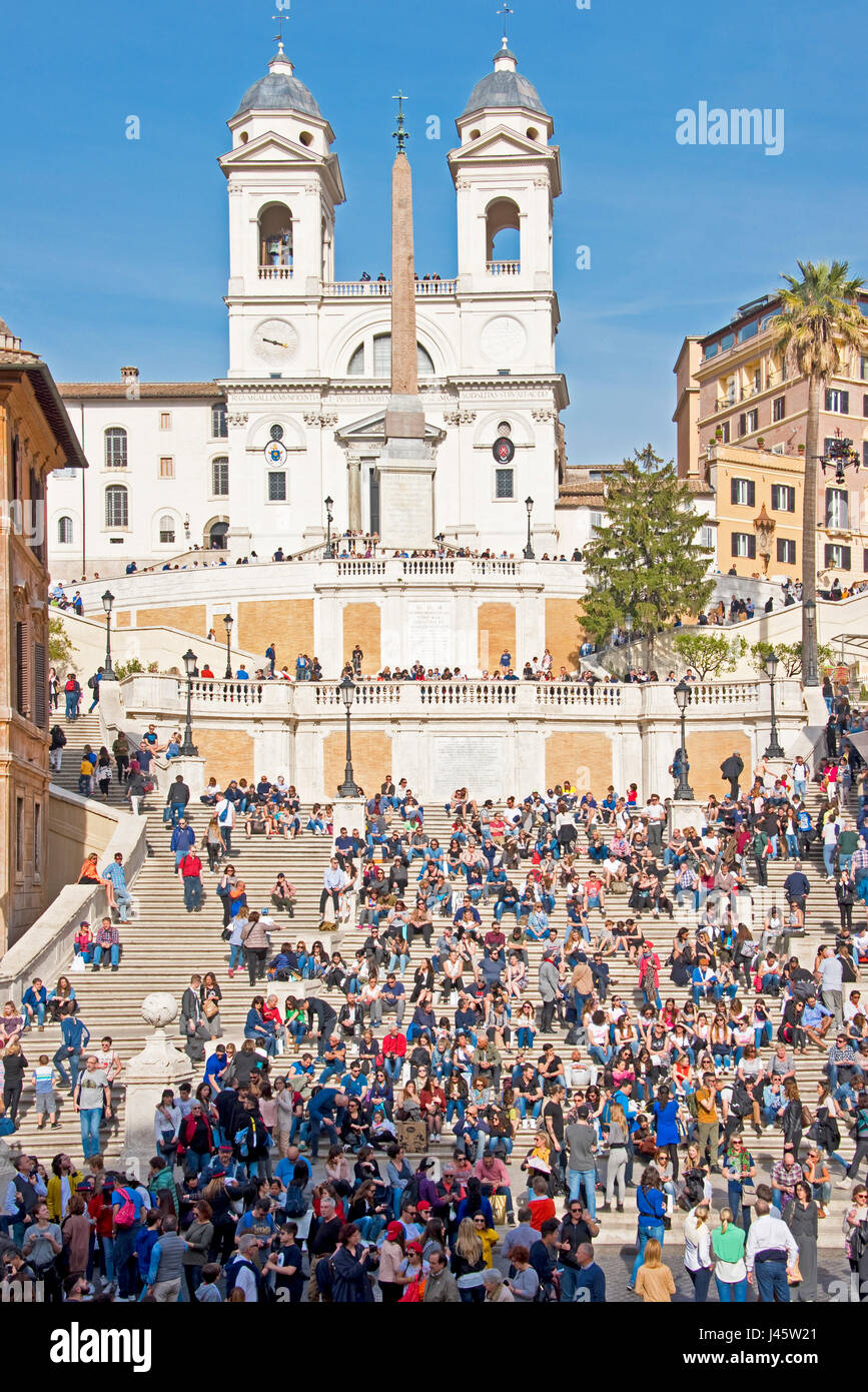 Spanish Steps in Rome with crowds of tourists and visitors on a sunny ...