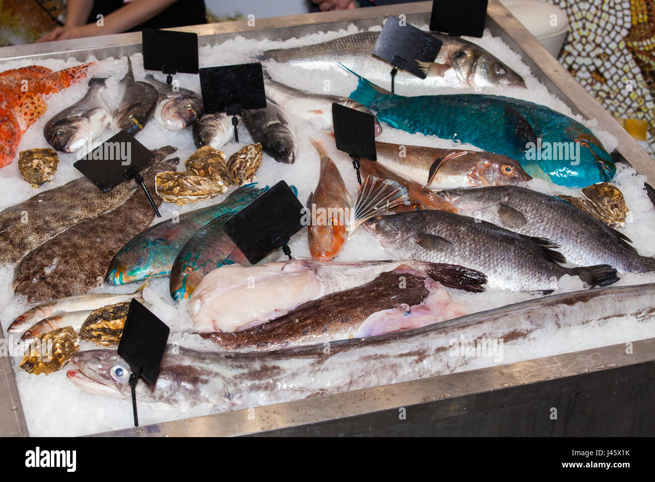 Fresh catch hi-res stock photography and images - Alamy
