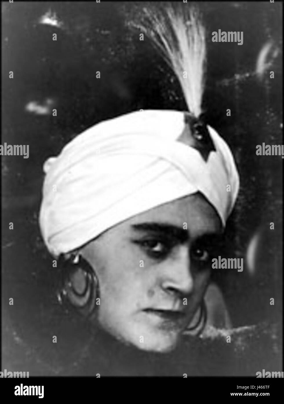 Essad bey hi-res stock photography and images - Alamy