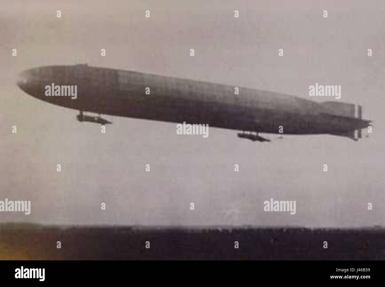 Naval Zeppelin L19 Stock Photo - Alamy