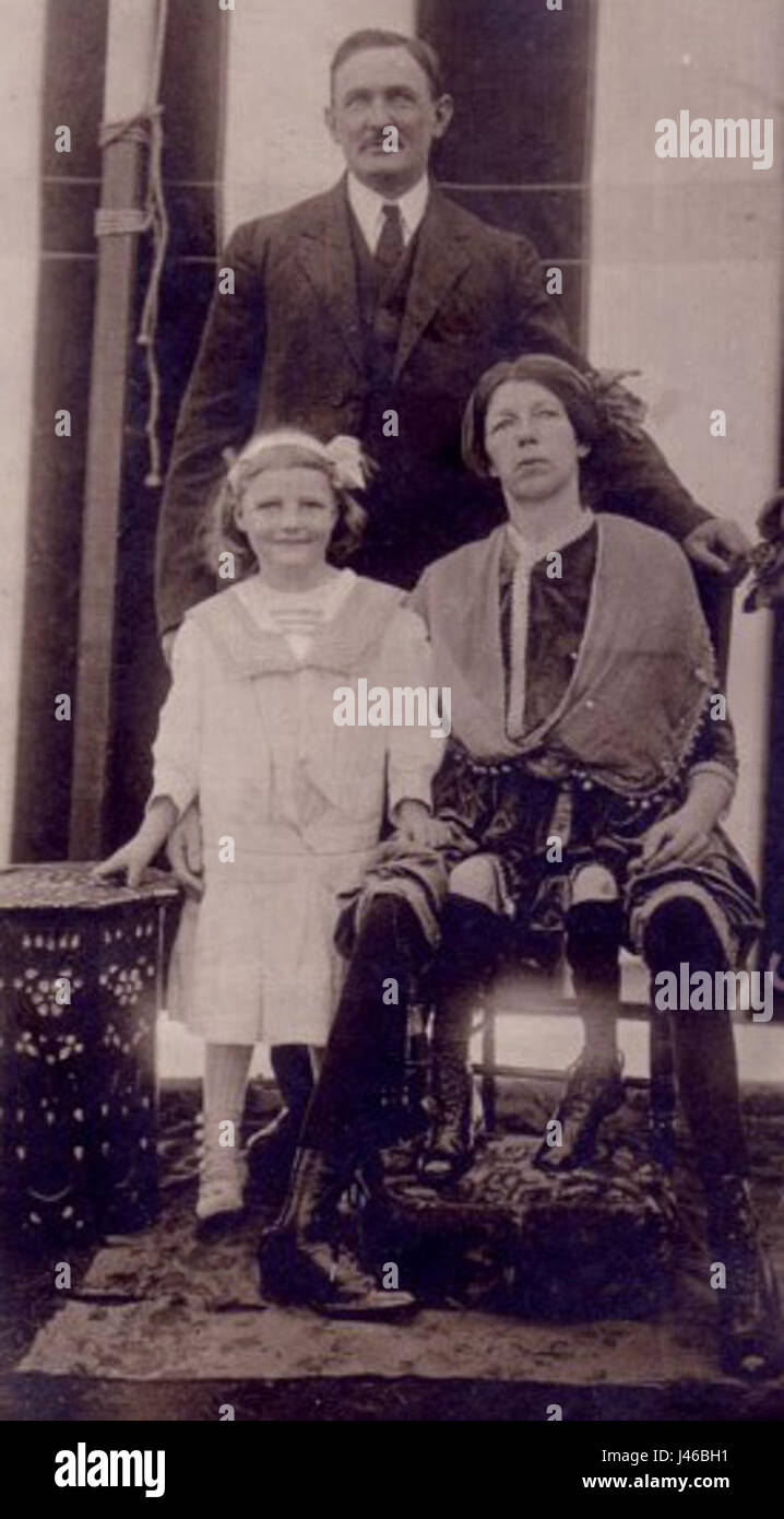 Myrtle Corbin with husband and daughter Stock Photo - Alamy