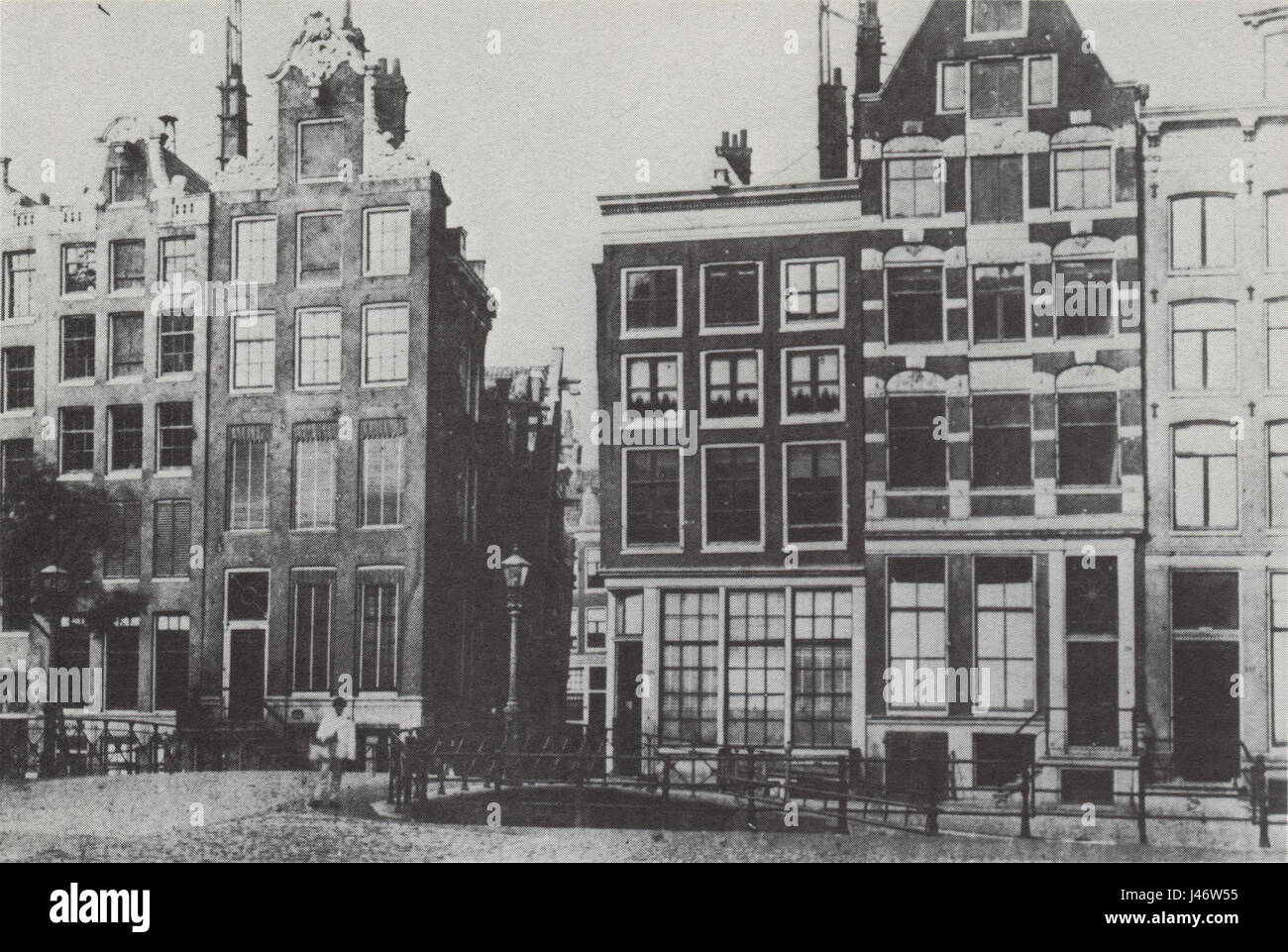 Nieuwezijds Voorburgwal No232 222 en de Stilsteeg (nu Paleisstraat ...
