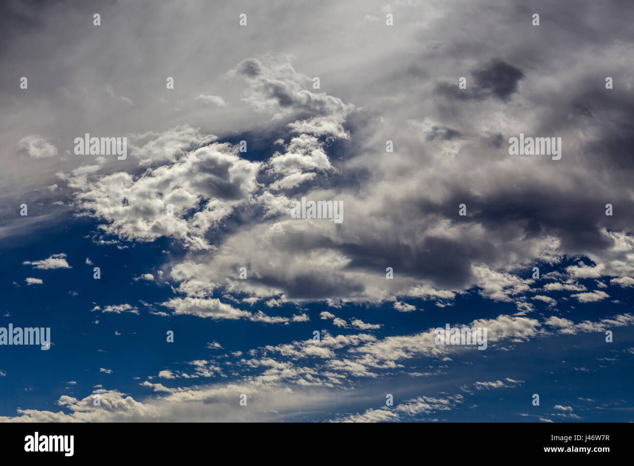 Cloud silver lining hi-res stock photography and images - Alamy