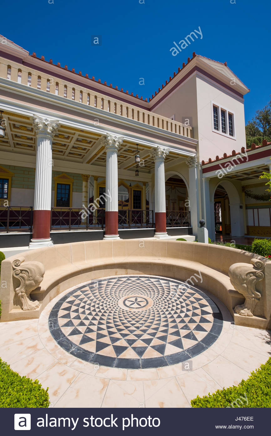 Peristyle Garden Stock Photos & Peristyle Garden Stock Images - Alamy