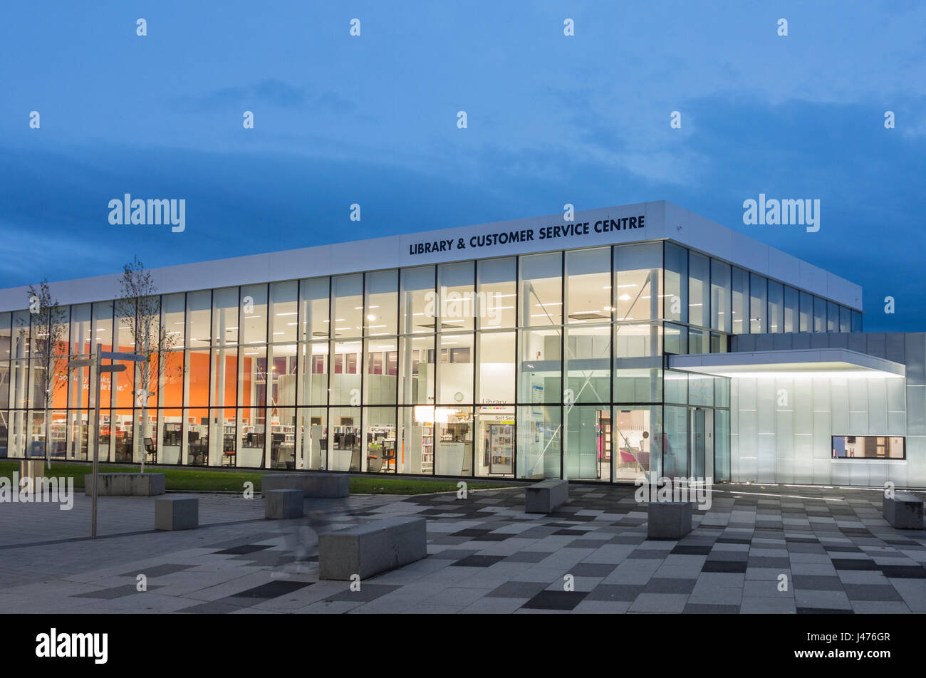 Town library uk hi-res stock photography and images - Alamy