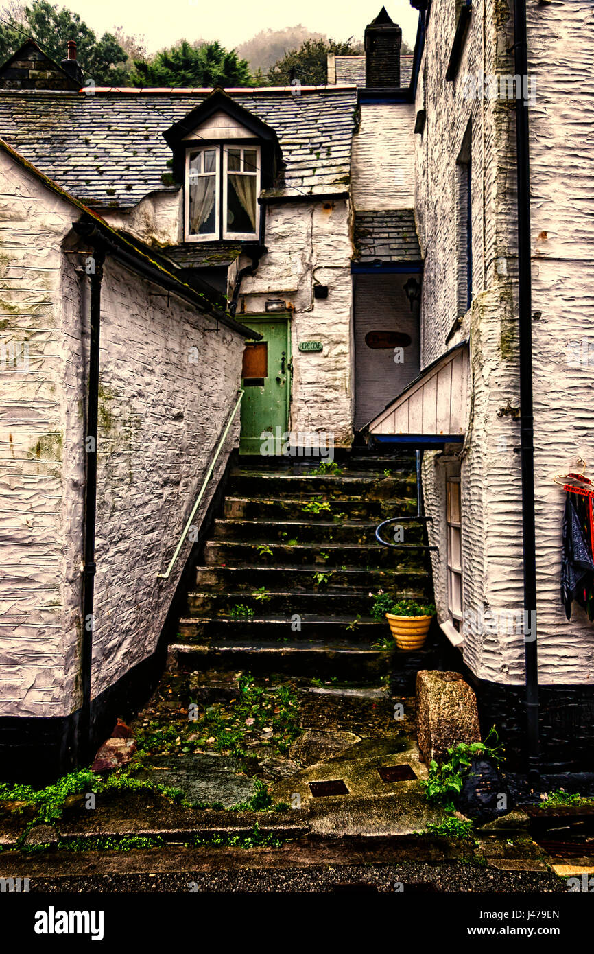 Street scene polperro cornwall hi-res stock photography and images - Alamy