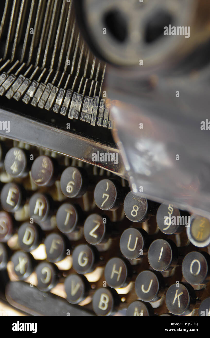 The old metal fonts and stylish keys of retro typewriter Stock Photo ...