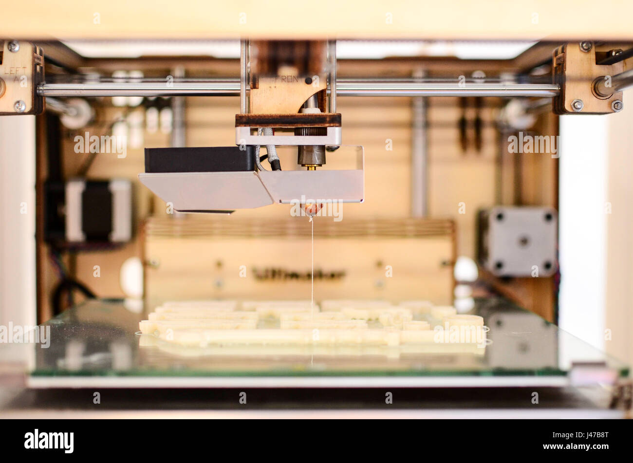 3d printers factory hi-res stock photography and images - Alamy