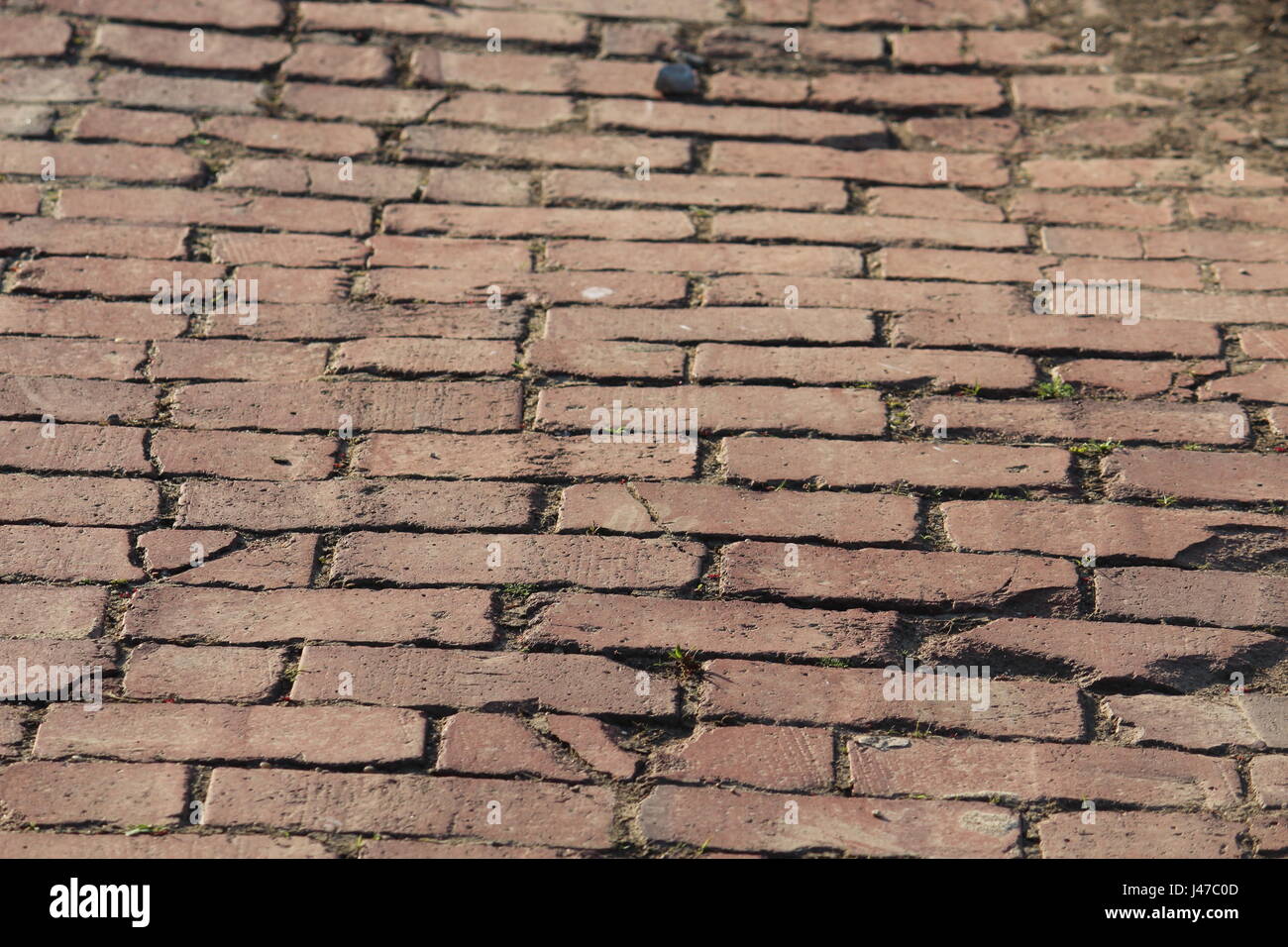 Brick gravel path hi-res stock photography and images - Alamy