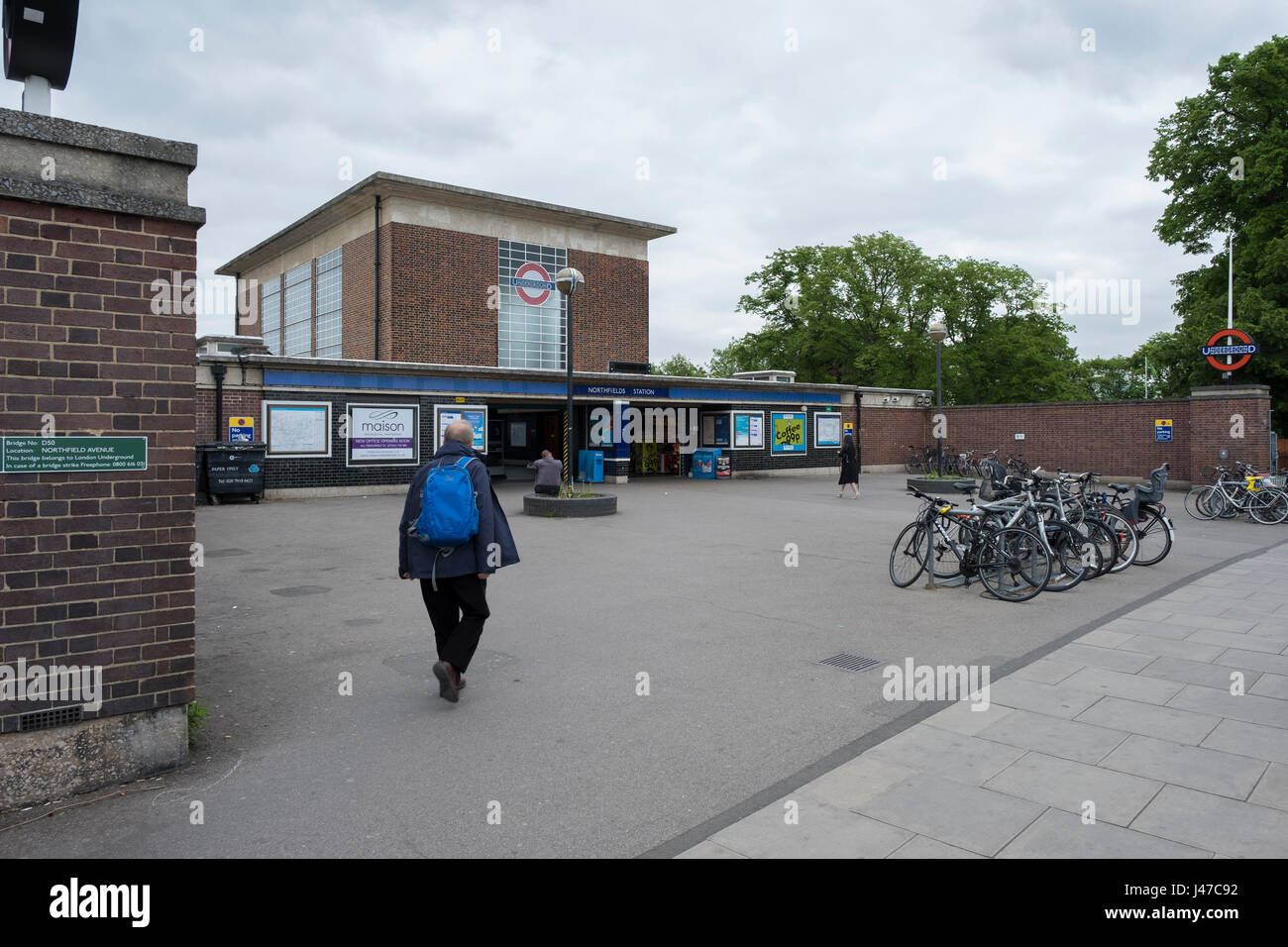 Northfields underground hi-res stock photography and images - Alamy