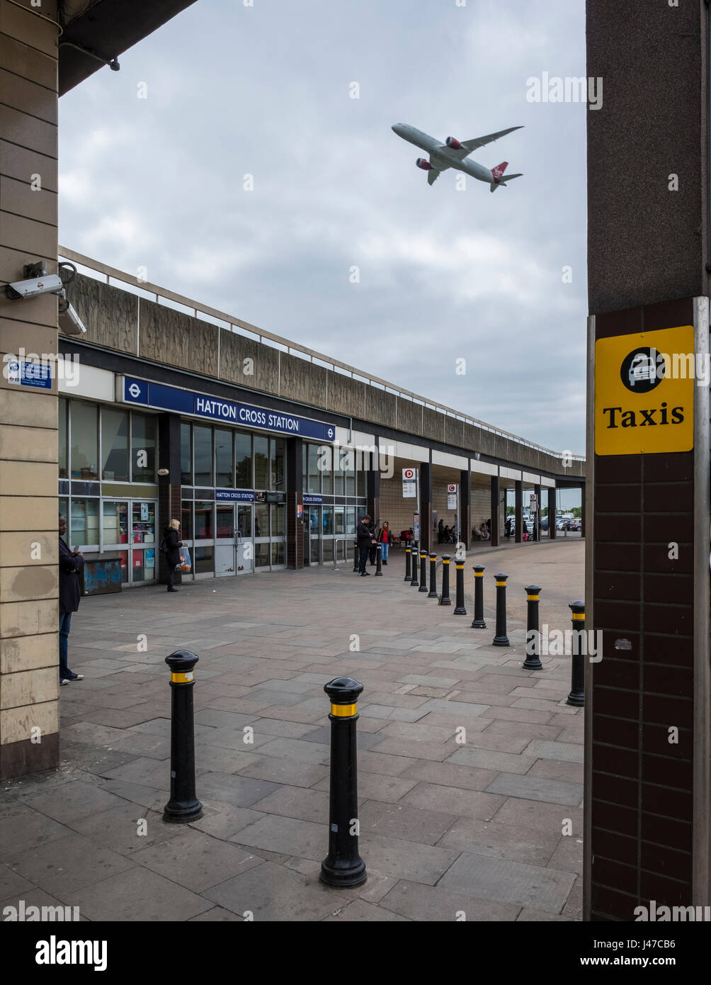 Heathrow underground station hi-res stock photography and images - Alamy