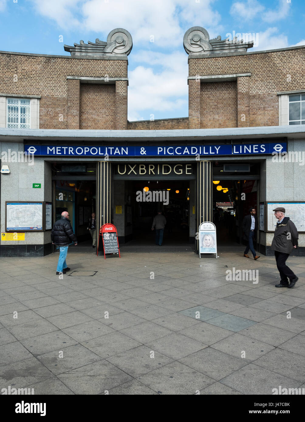 Uxbridge Station High Resolution Stock Photography and Images - Alamy