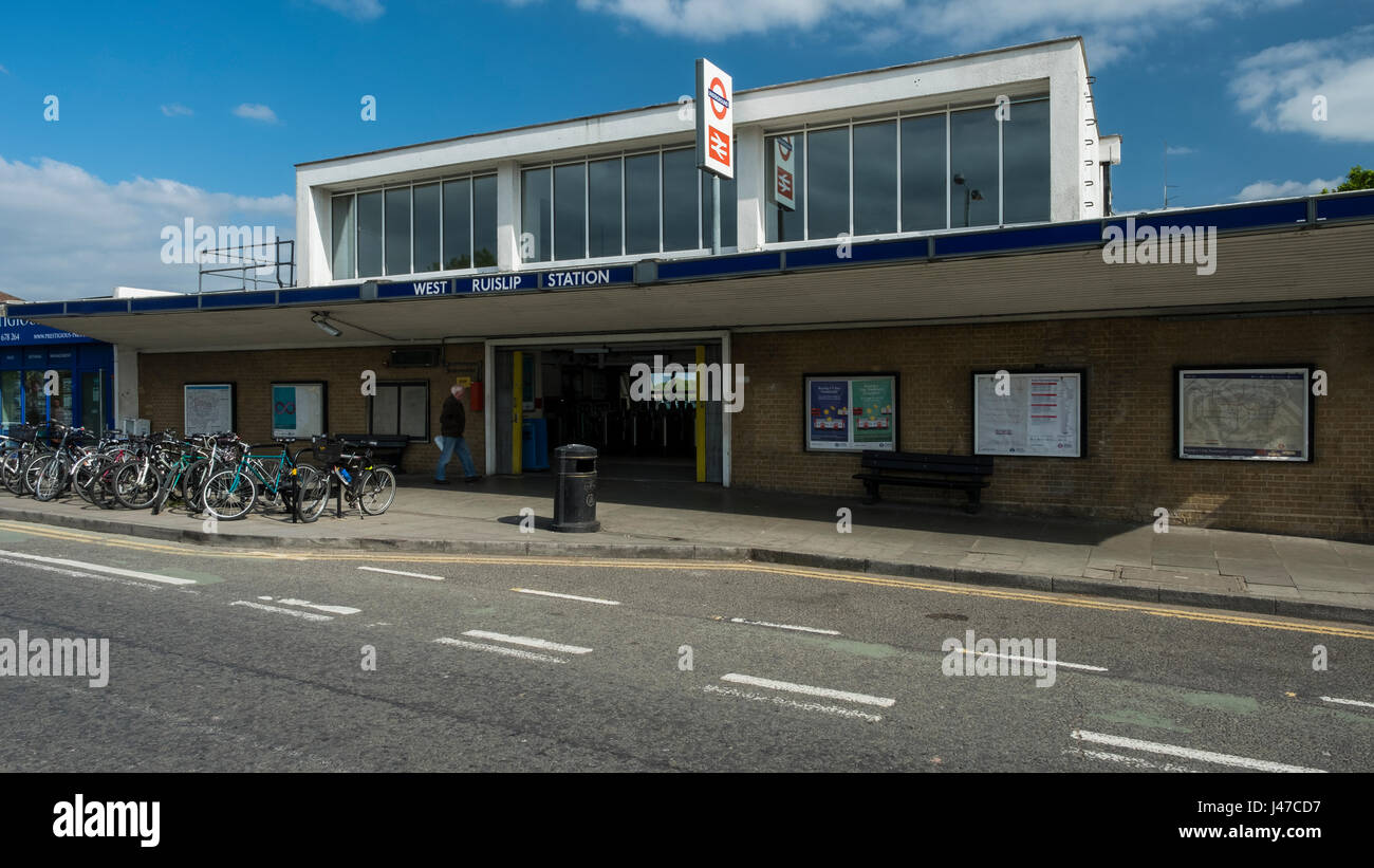 West Ruislip station Stock Photo - Alamy