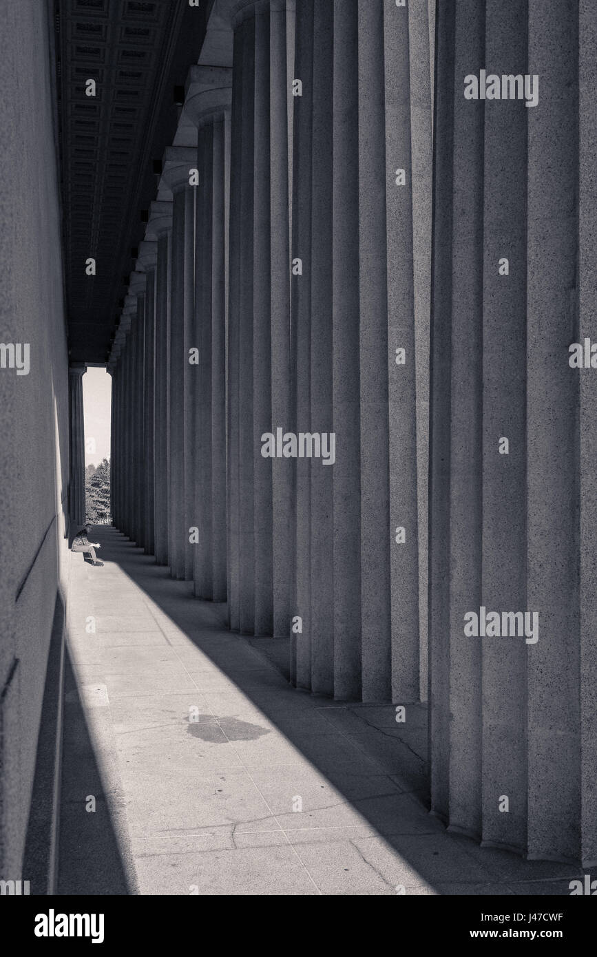 Light shaft architecture hi-res stock photography and images - Alamy