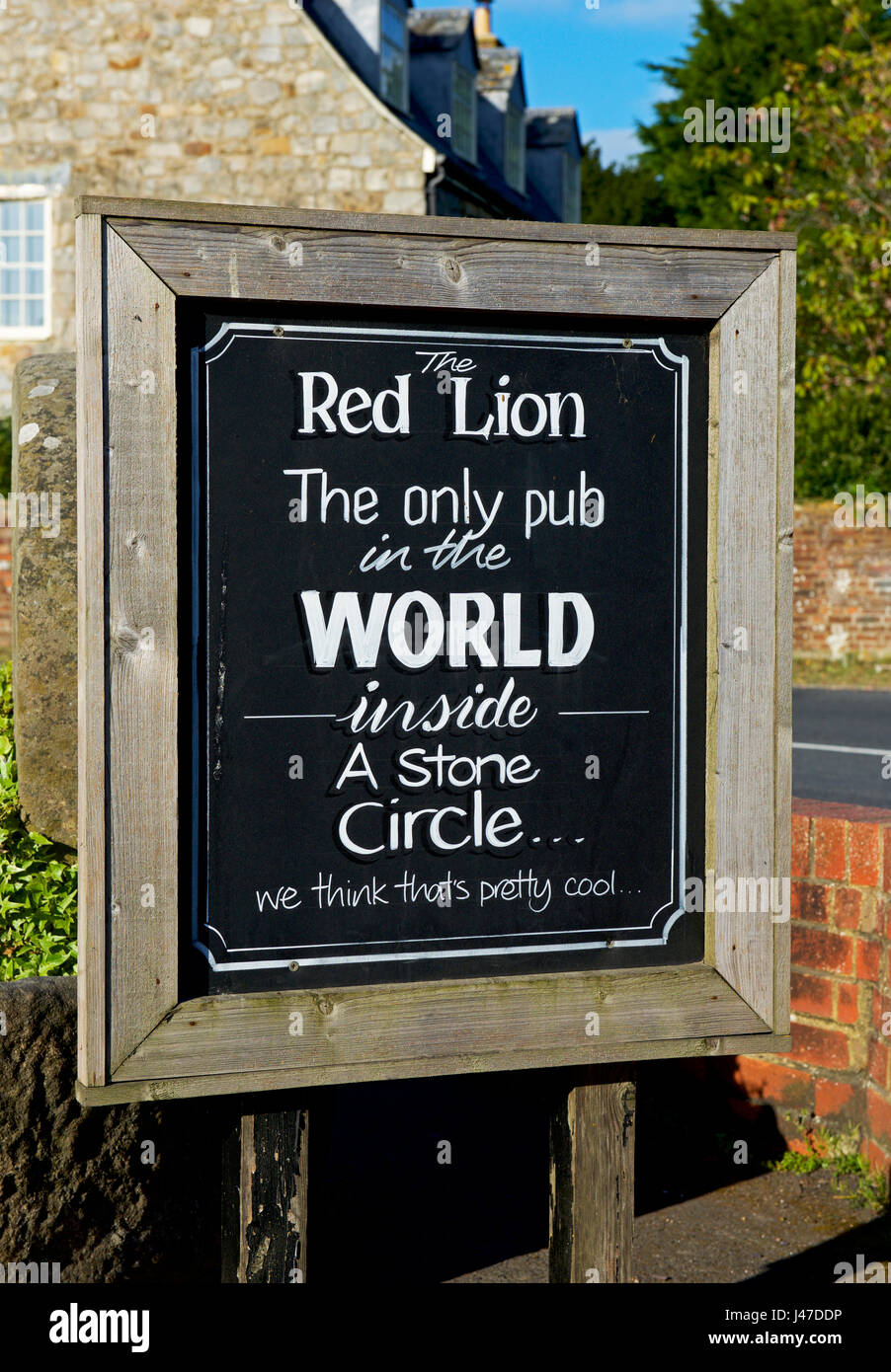 Sign for Red Lion pub, Avebury, Wiltshire, England UK Stock Photo - Alamy