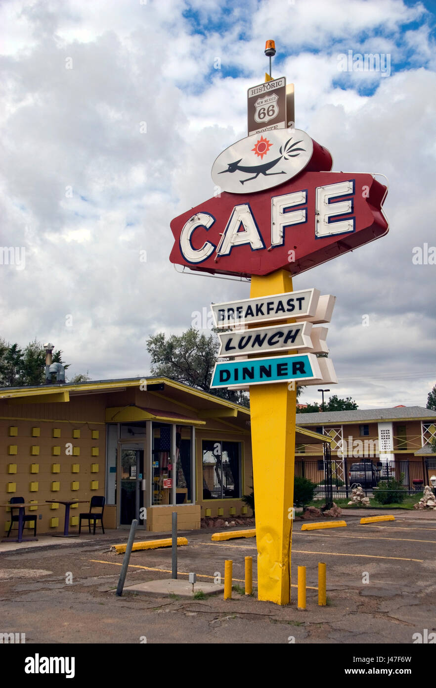 Roadrunner cafe hi-res stock photography and images - Alamy