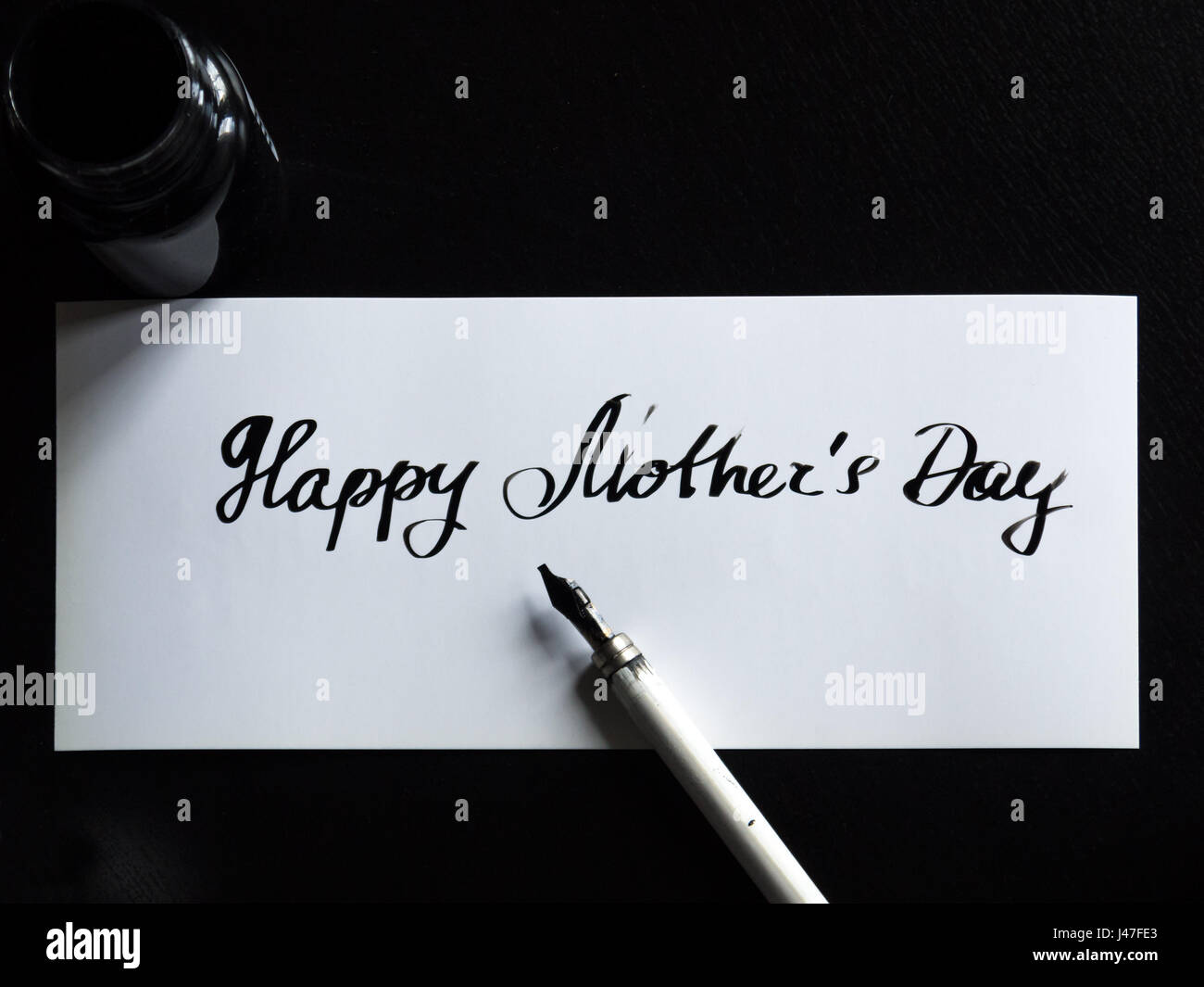 Happy mothers day hand drawn lettering hi-res stock photography and ...