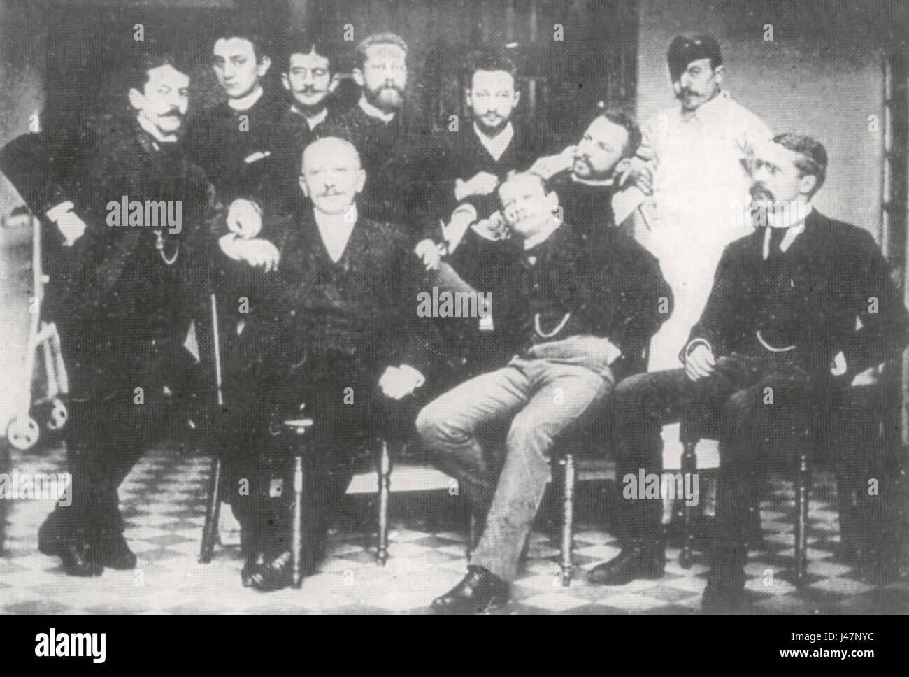 Mikulicz assistants refer to tools or devices used in medical ...