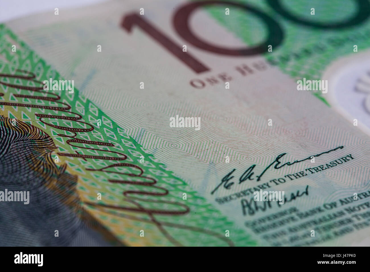 Australian 100 dollar note hi-res stock photography and images - Alamy