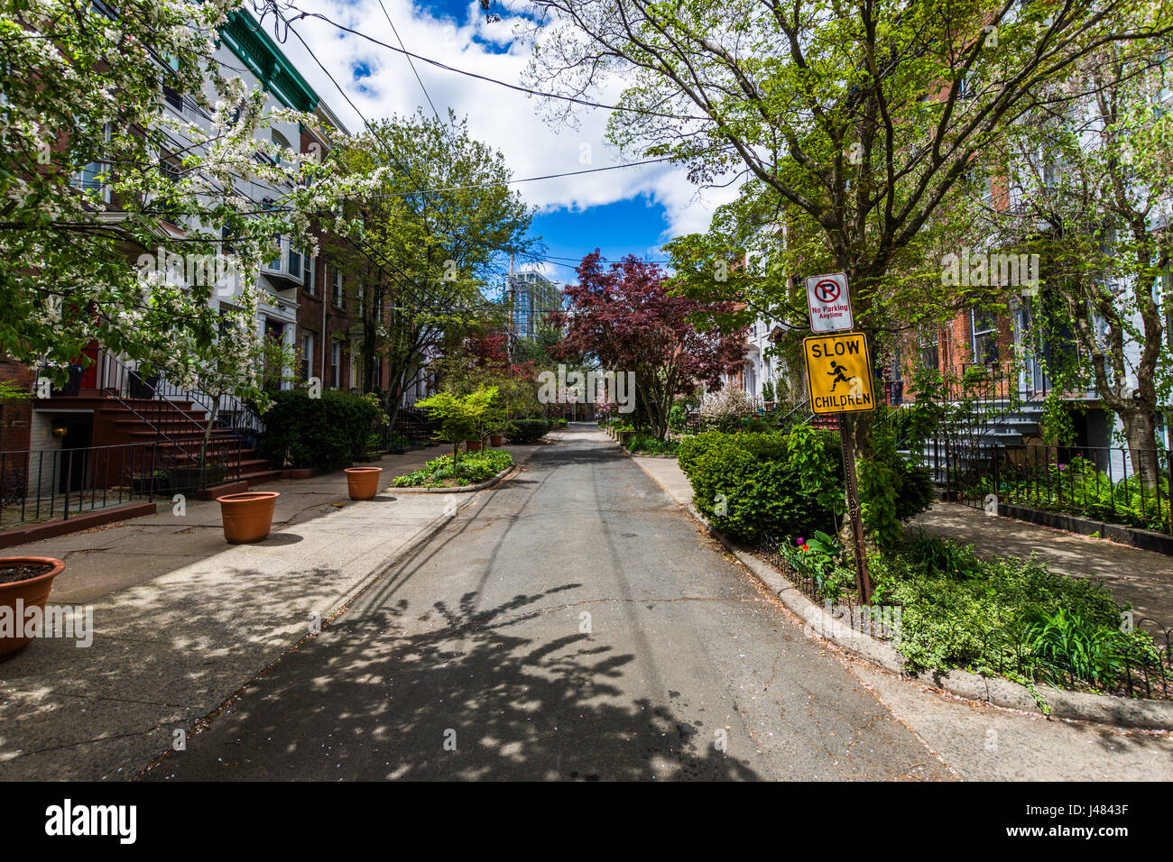 Historic District of Court Street in Wooster Square in New Haven ...
