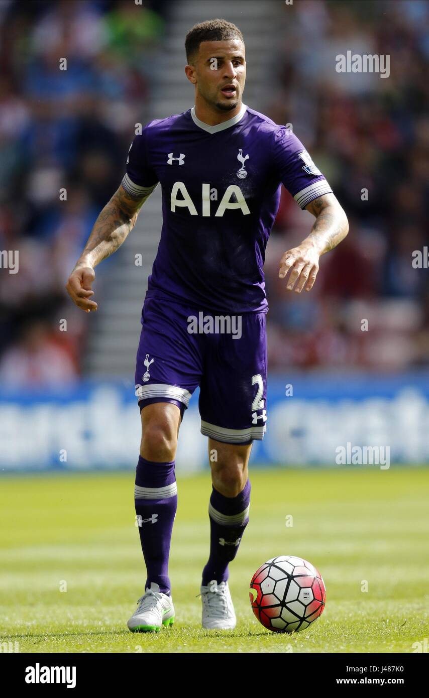 KYLE WALKER TOTTENHAM HOTSPUR FC STADIUM OF LIGHT SUNDERLAND ENGLAND 13 ...