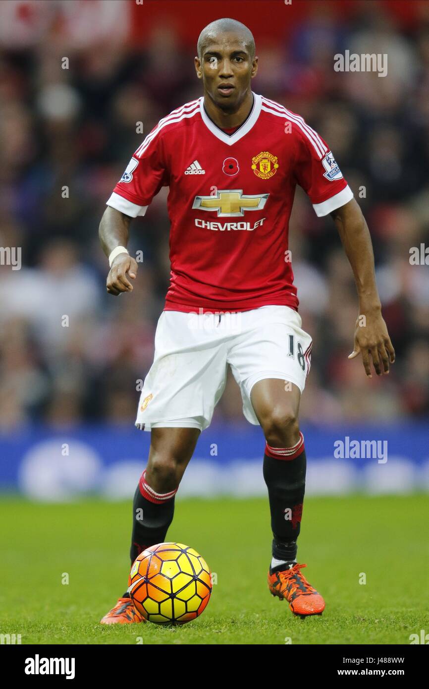 ASHLEY YOUNG MANCHESTER UNITED FC FOOTBALLER OLD TRAFFORD MANCHESTER ...