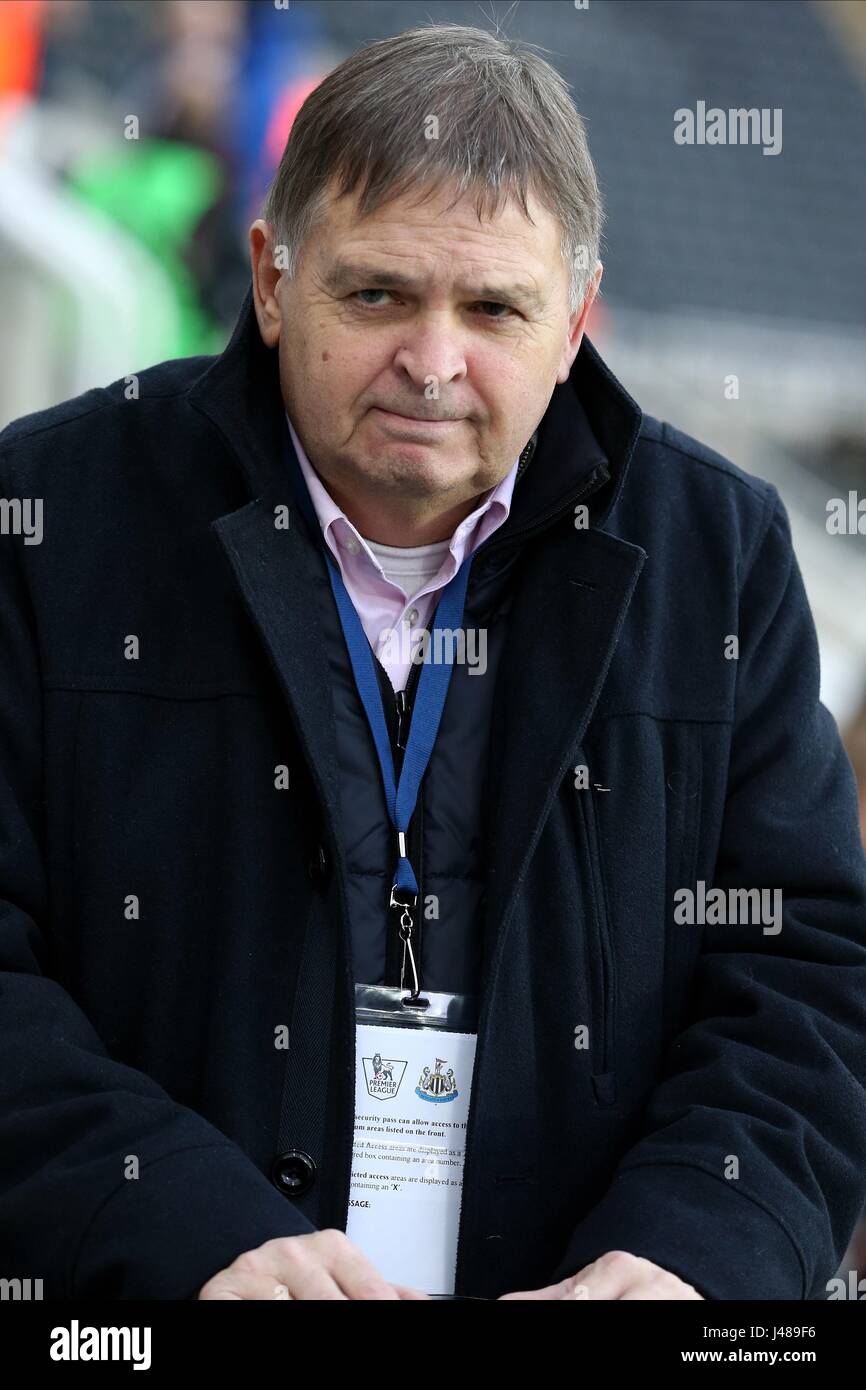 Alan green bbc hi-res stock photography and images - Alamy