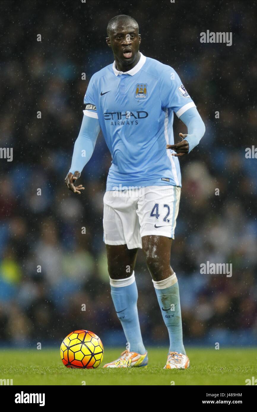 YAYA TOURE MANCHESTER CITY FC MANCHESTER CITY FC ETIHAD STADIUM ...