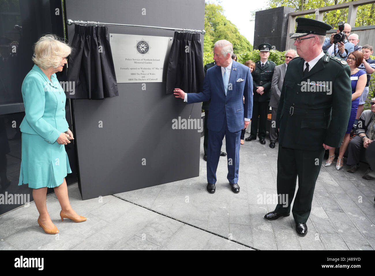 Opening memorial garden police service northern ireland hq hi-res stock ...