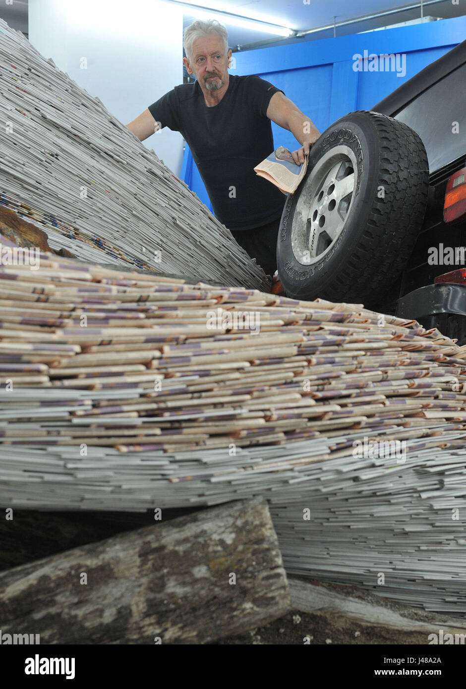 David mach hi-res stock photography and images - Alamy