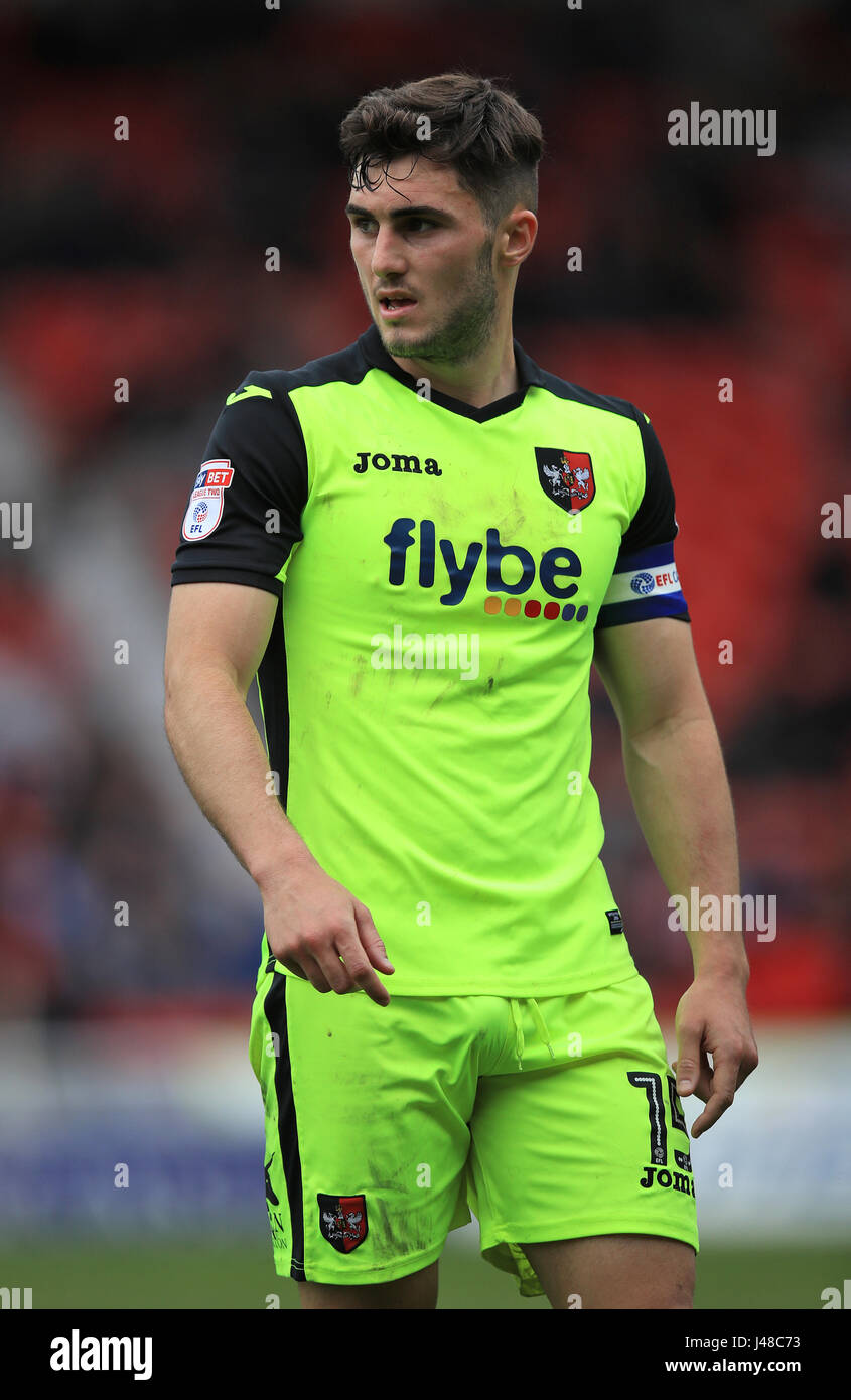 Exeter City's Jordan Moore-Taylor Stock Photo - Alamy