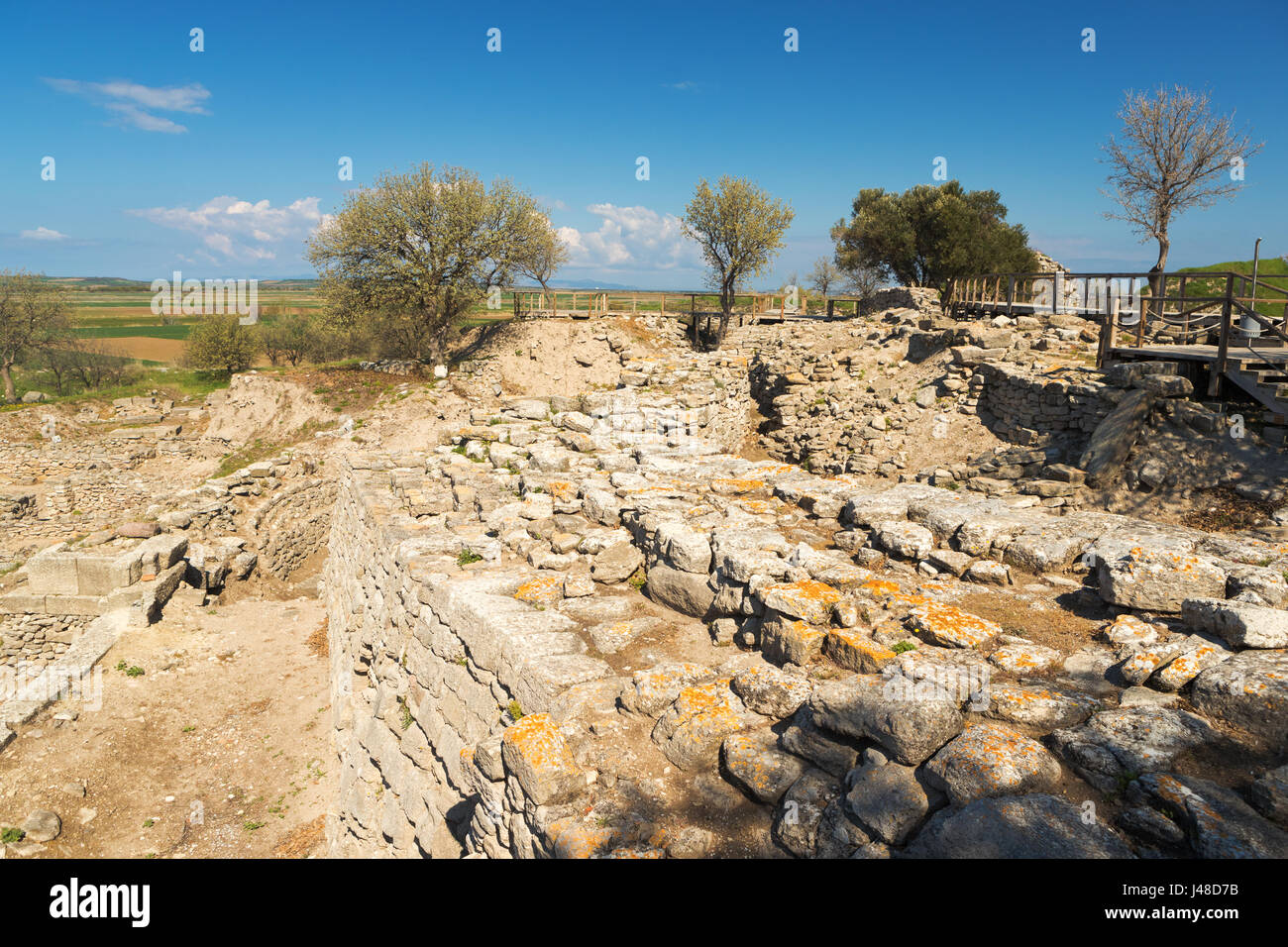Walls Of Ancient Troy Stock Photos & Walls Of Ancient Troy Stock Images ...