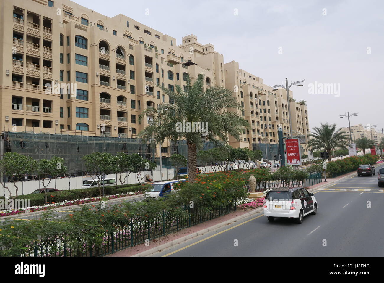 Well known settlement The Palm Jumeirah in Dubai Stock Photo - Alamy