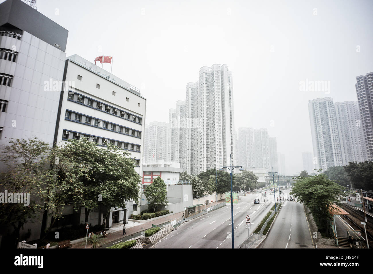 Hong Kong, China. 10th May, 2017. Very high levels of air pollution in ...
