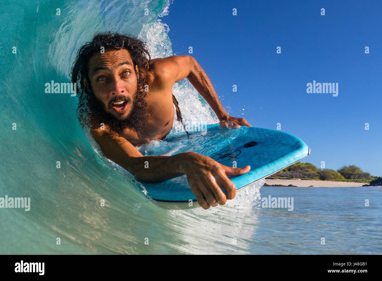 Wave collapsing High Resolution Stock Photography and Images - Alamy