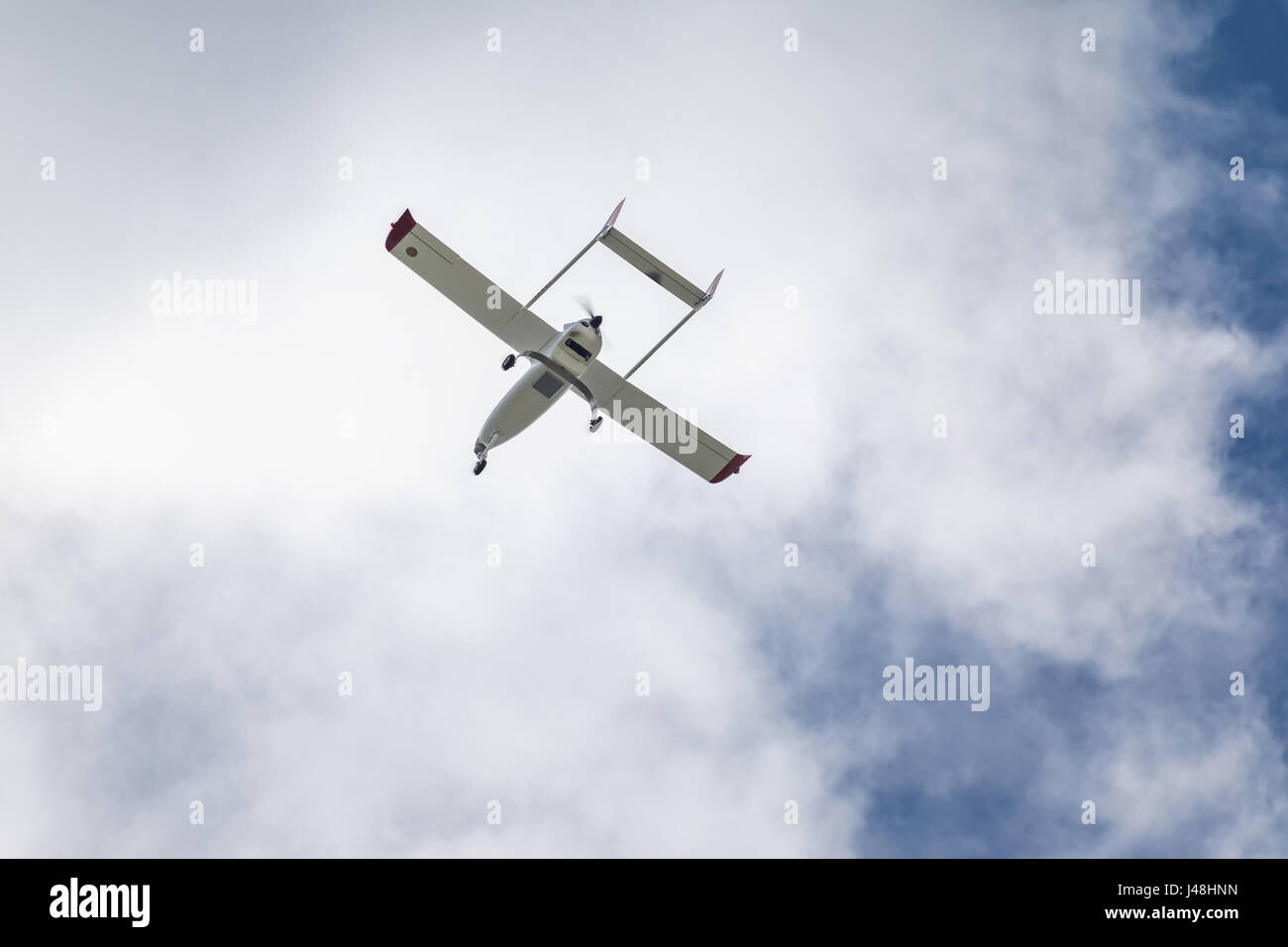 Uav in the air hi-res stock photography and images - Alamy