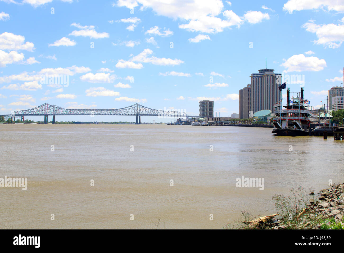 New Orleans paddle steamer in Mississippi river. Bridge Stock Photo - Alamy