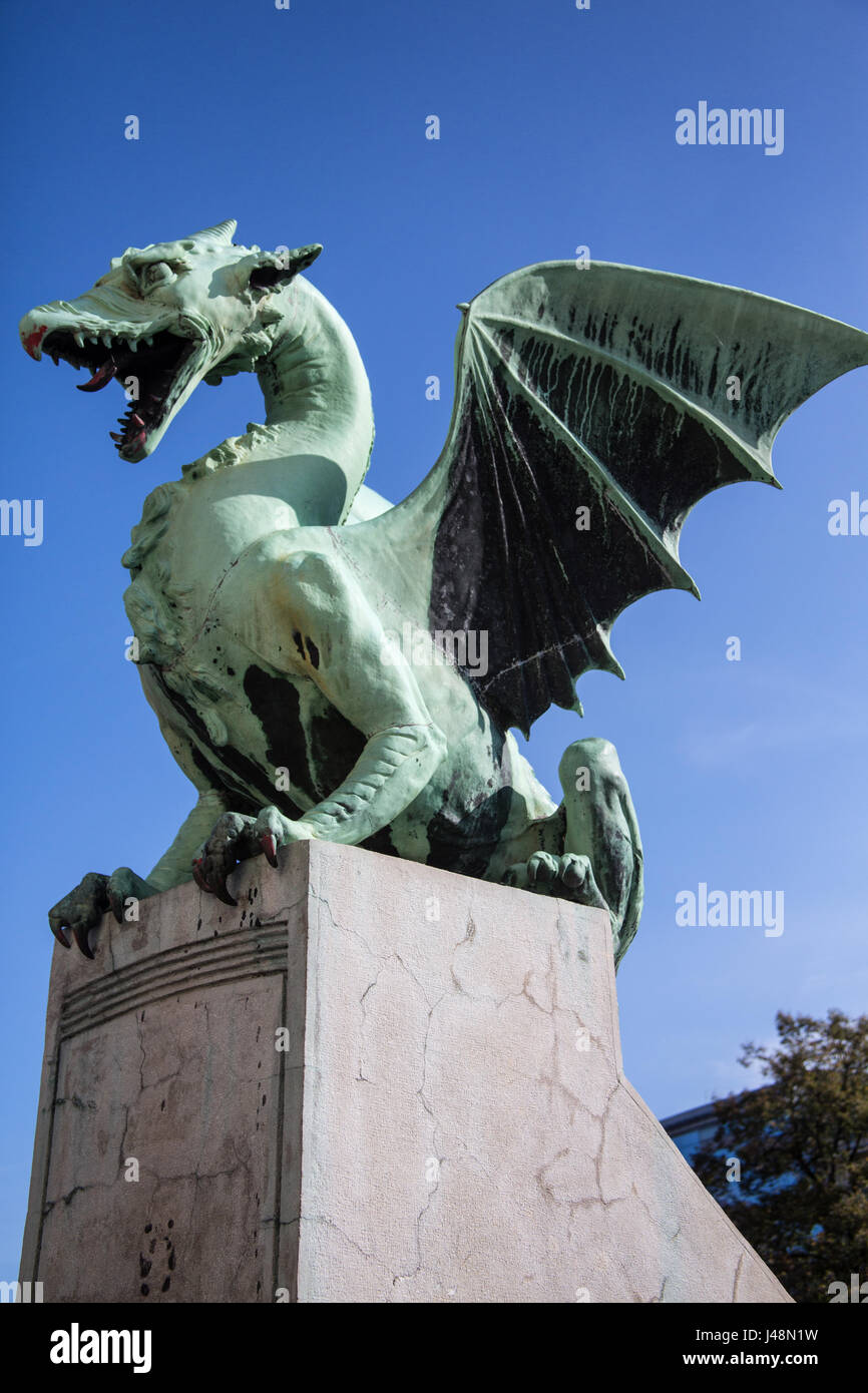 Midieval dragon hi-res stock photography and images - Alamy