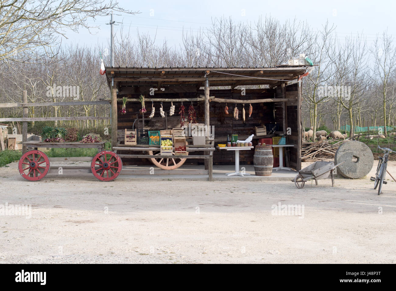 Road side sales hi-res stock photography and images - Alamy