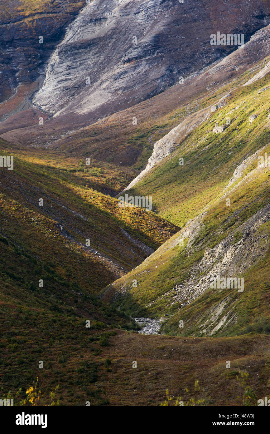 Brooks Range, Gates Of The Arctic National Park, Northwestern Alaska ...