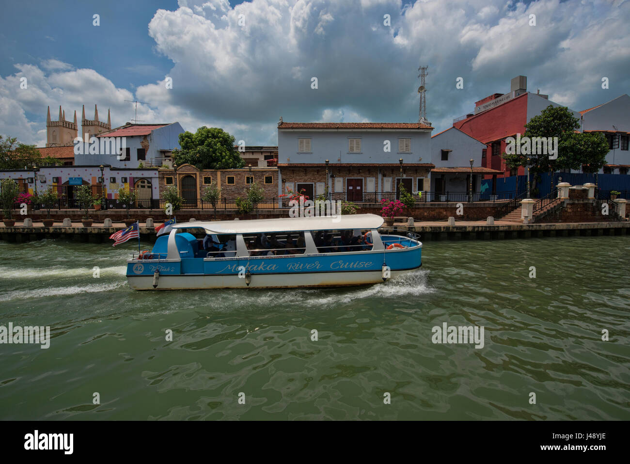 Malacca melaka river cruise view hi-res stock photography and images ...