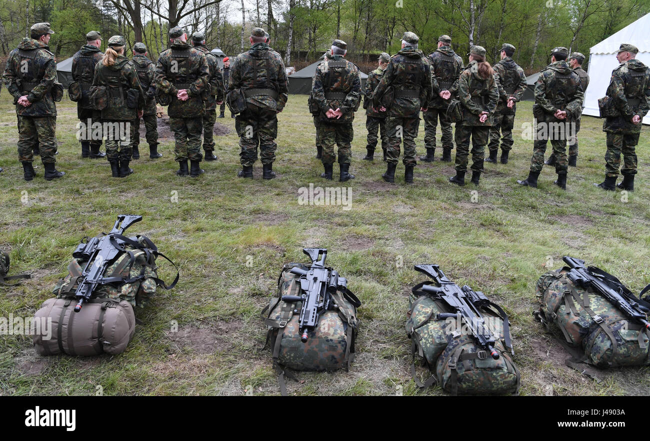 Training special military exercises hi-res stock photography and images ...