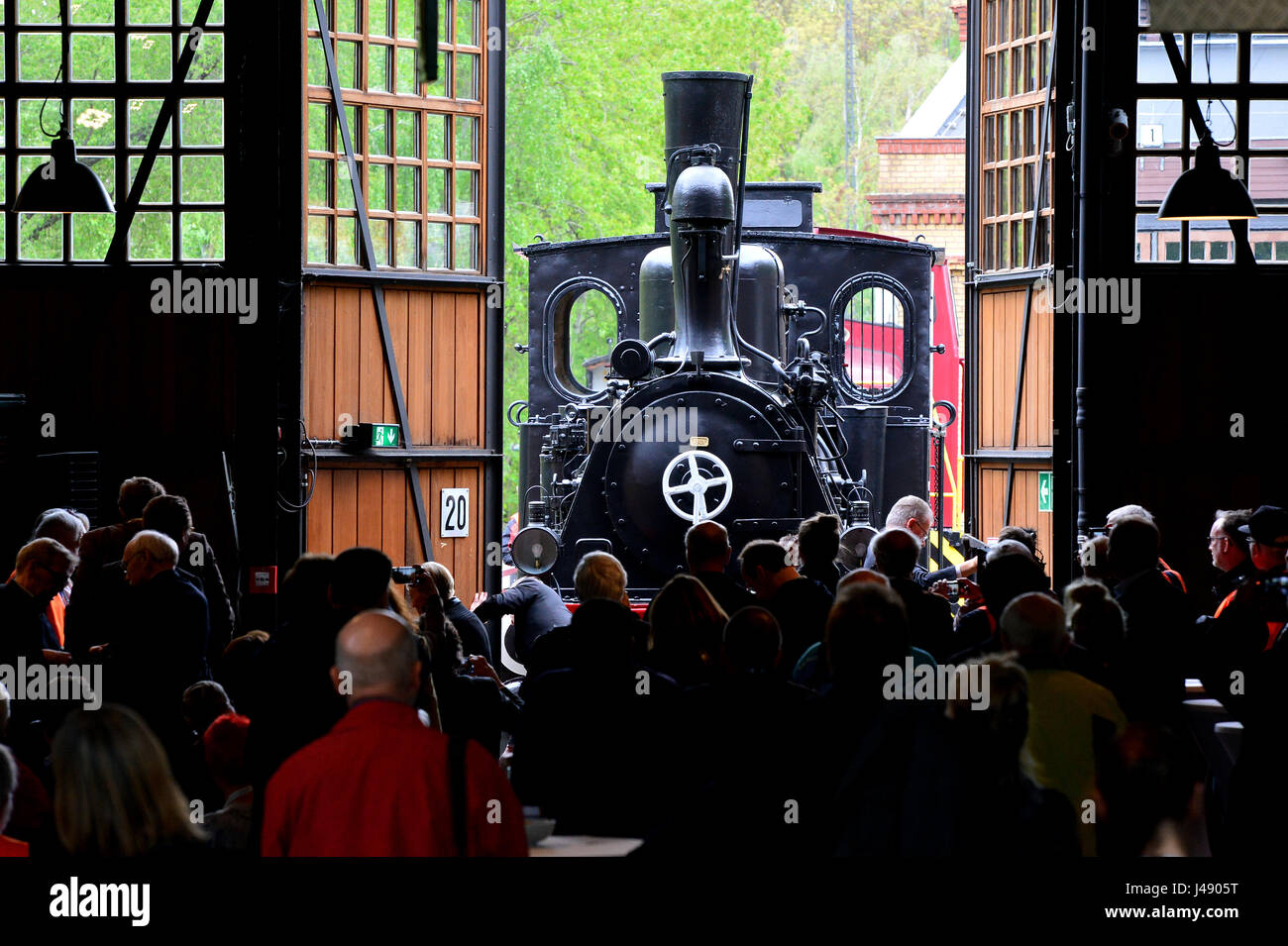 Berlin, Germany. 10th May, 2017. A restored Prussian T3 steam engine in ...